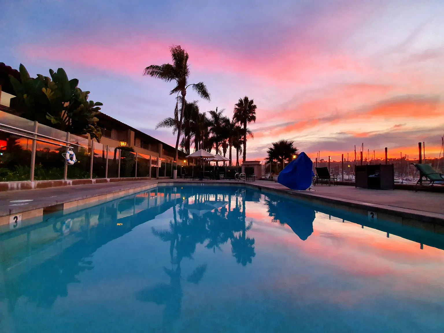 Prepare for Fall: Why You Should Get a Robotic Pool Cleaner Before Lea ...